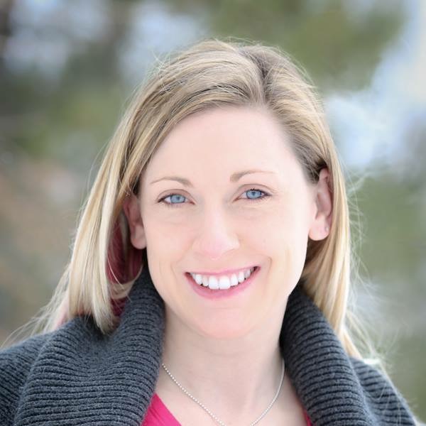 Biography – Angie Carter